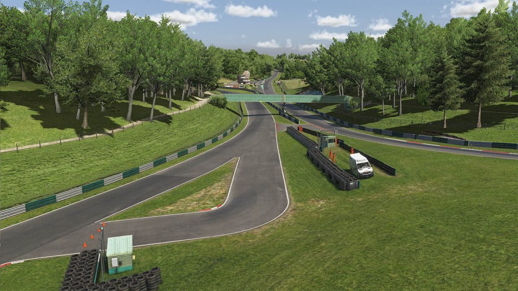 Cadwell Park Circuit - iRacing.com | iRacing.com Motorsport Simulations