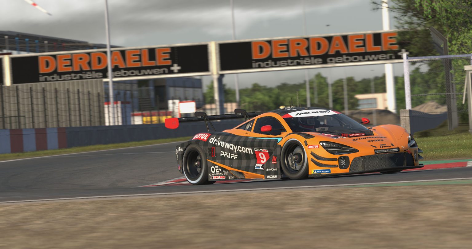McLaren 720S GT3 EVO - iRacing.com | iRacing.com Motorsport Simulations